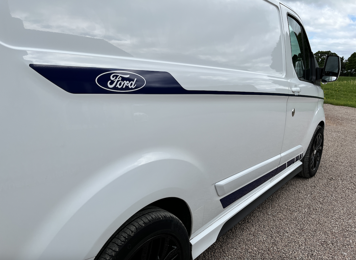 Transit Mk7 Custom - Upper Side Stripes / DMB Graphics Ltd